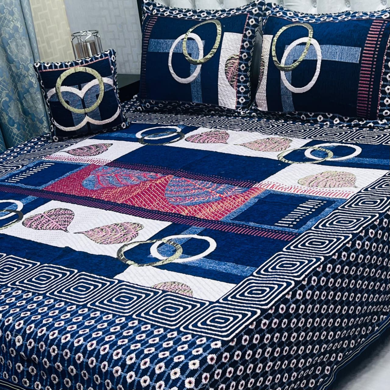 Velvet Jacquard King Size 4pc Bedsheet Set – Winter 2025 | Mehroon Red ...