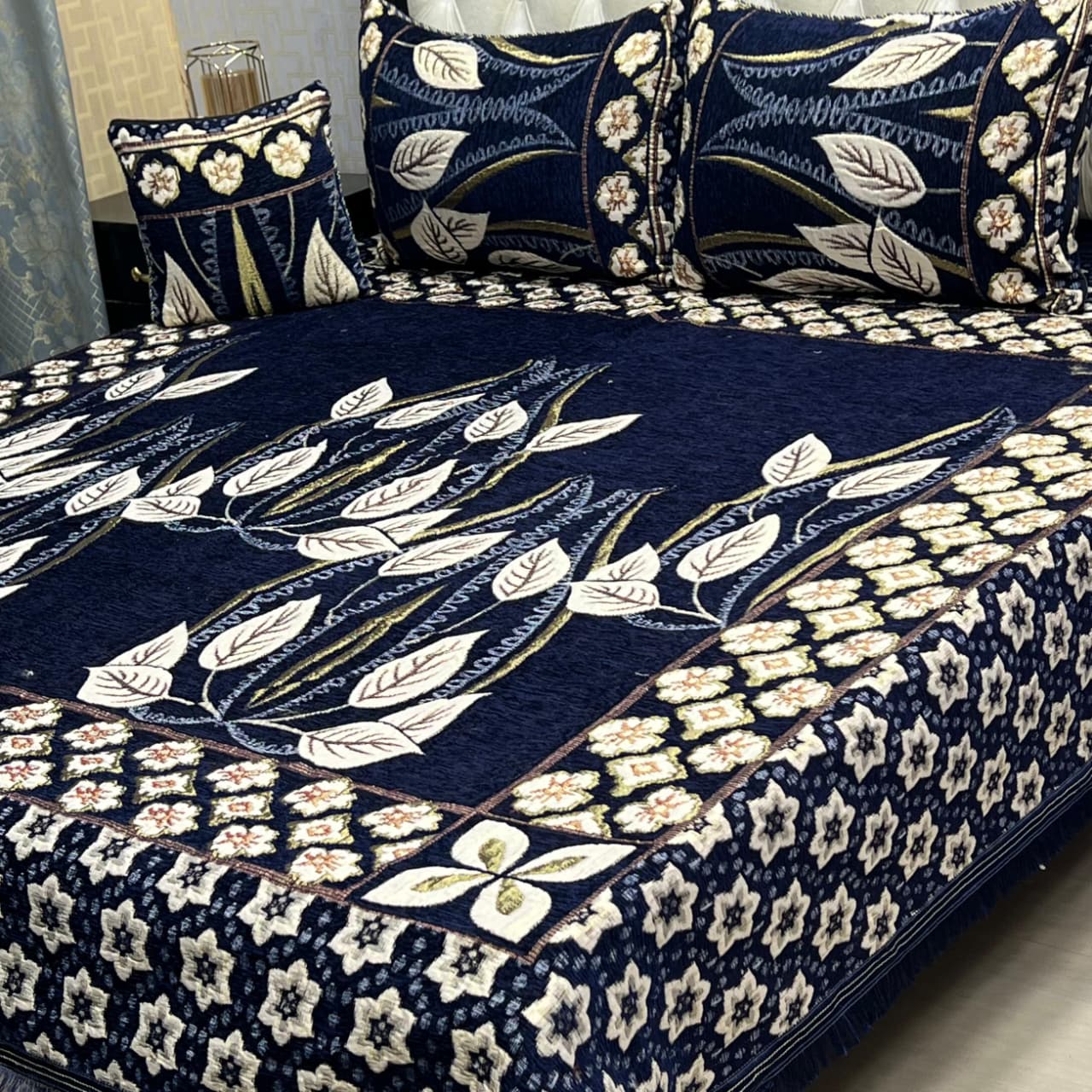 Velvet Jacquard King Size 4pc Bedsheet Set – Winter 2025 | Mehroon Red ...